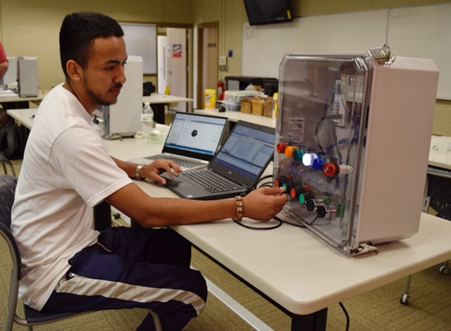 TSTC Robotics Technology program hosts Texas A&M engineering students ... TSTC Robotics Technology program hosts Texas A&M engineering students ...