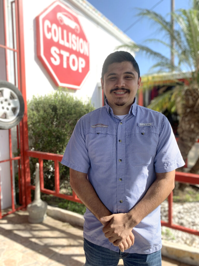 TSTC alumnus builds rapport at local auto collision shop - TSTC