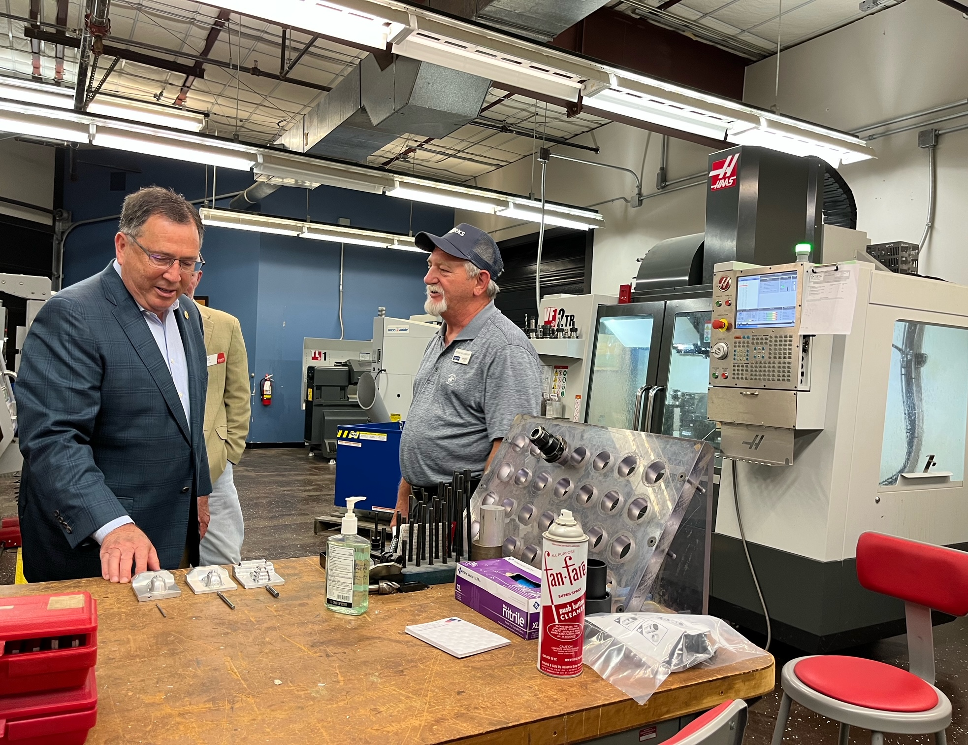 TSTC in Marshall hosts Rep. Jay Dean for visit - TSTC