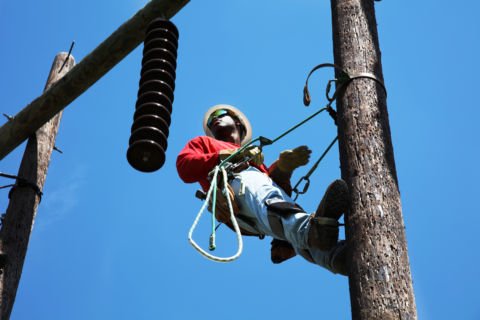 TSTC Electrical Lineworker student climbs toward goal of hands-on job ...