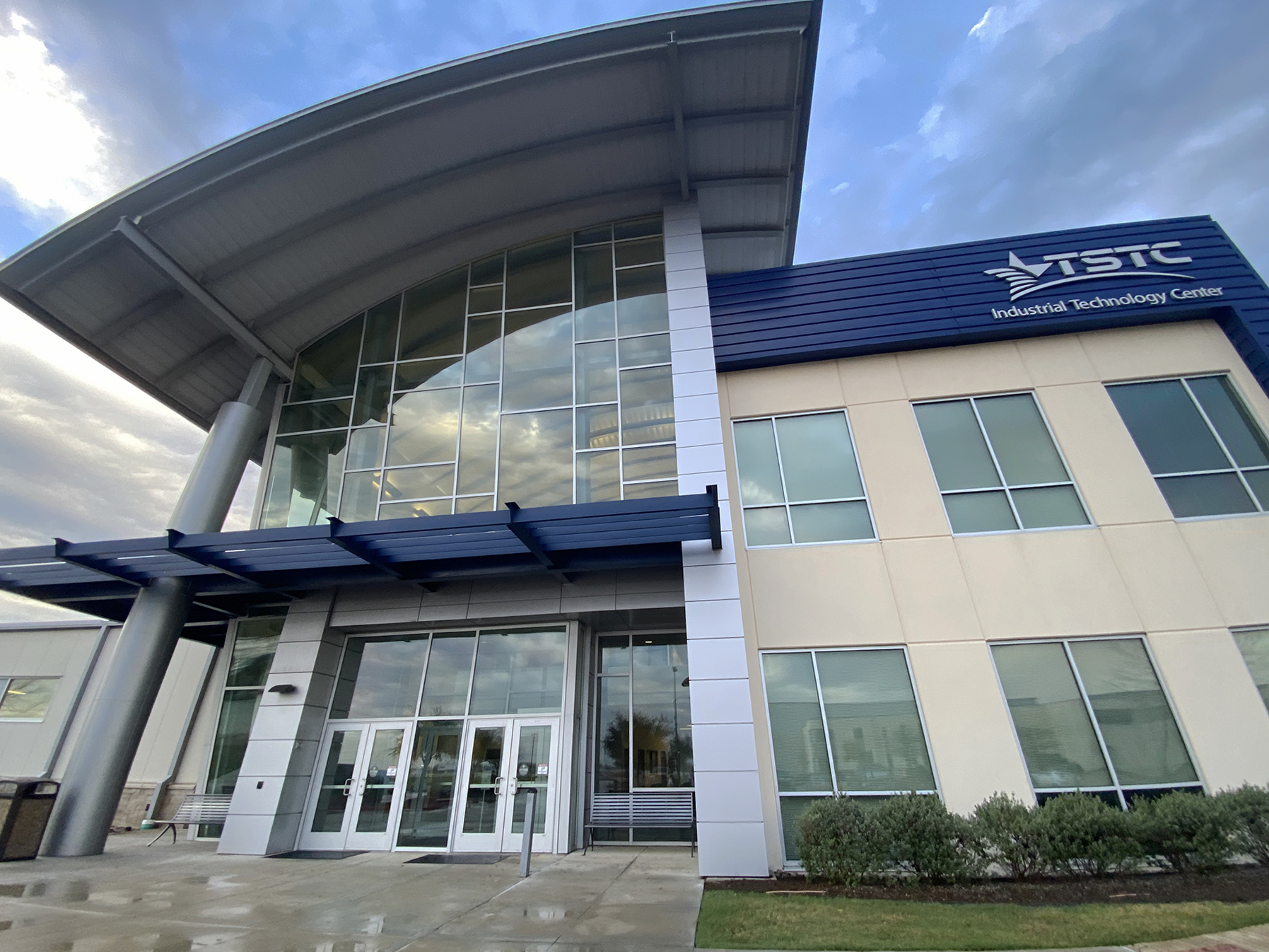 TSTC applauds instructors’ dedication on Teacher Appreciation Day