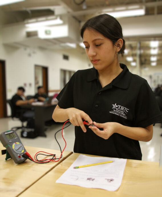 TSTC Mechatronics Technology student inspired by stepmother’s career ... TSTC Mechatronics Technology student inspired by stepmother’s career ...