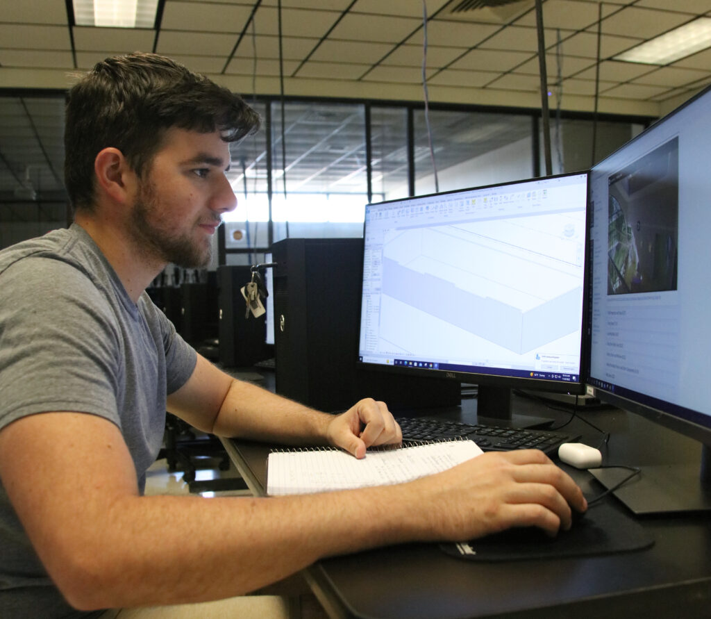 Hervey trains eye for architecture in TSTC Drafting and Design program ...