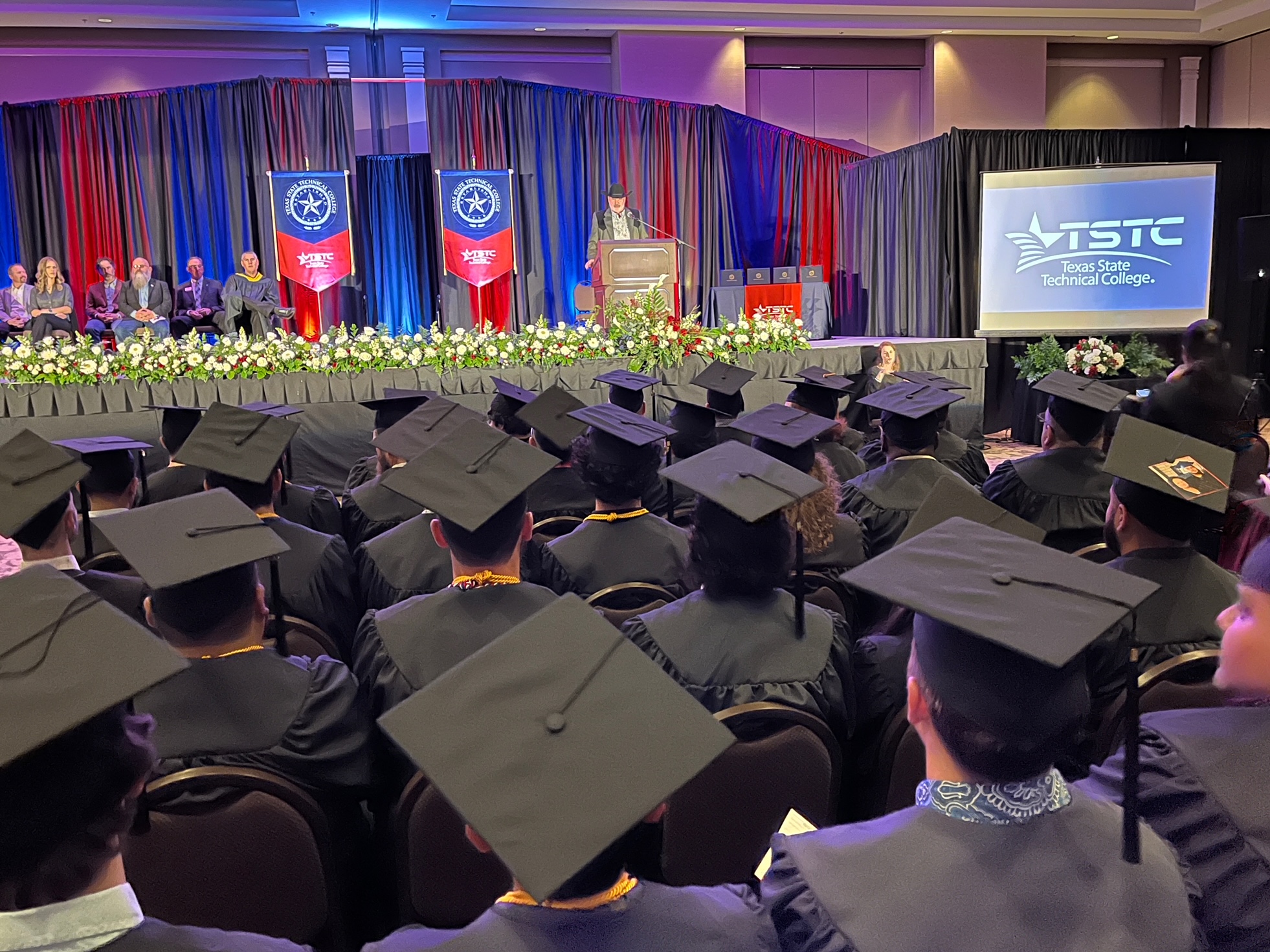 TSTC’s North Texas campus holds Fall 2022 Commencement - TSTC TSTC’s North Texas campus holds Fall 2022 Commencement - TSTC