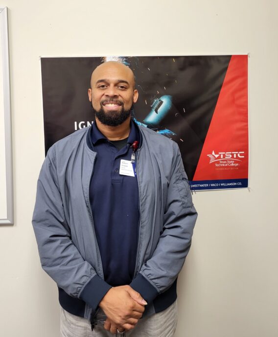 TSTC instructor shares his experiences in the classroom - TSTC TSTC instructor shares his experiences in the classroom - TSTC
