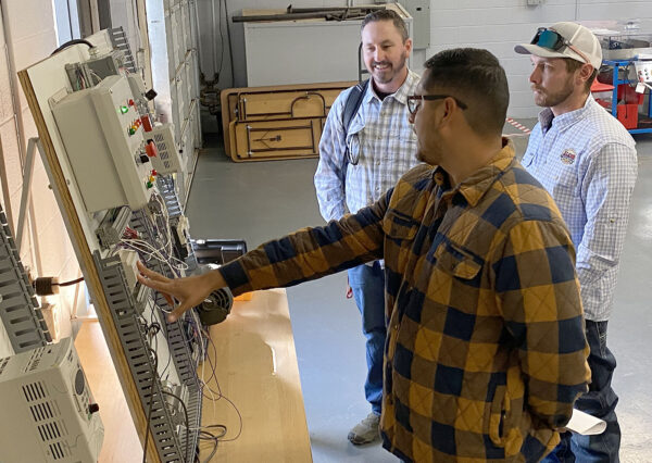 TSTC Electromechanical Technology students learn about oil field job ...