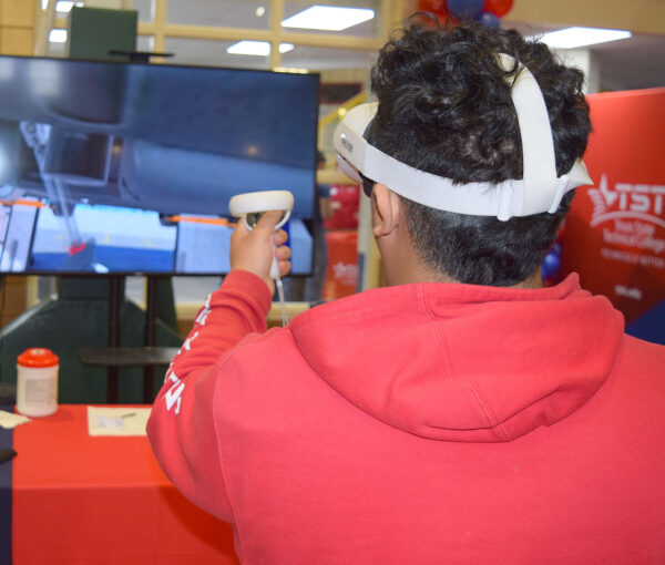 TSTC Showcases Programs For High School Students At Fall Preview Day TSTC tstc-showcases-programs-for-high-school-students-at-fall-preview-day-tstc
