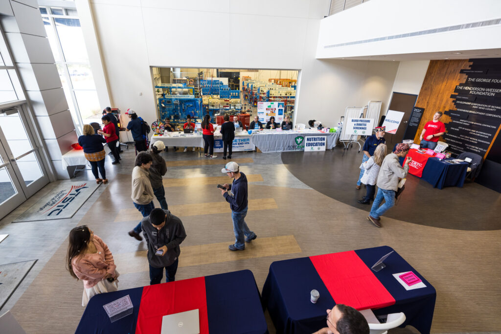 TSTC hosts resource fair to connect students with local community ...