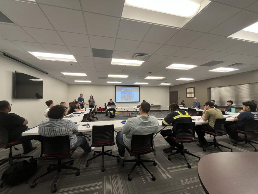 Saber Power visits TSTC’s North Texas campus for employer spotlight - TSTC