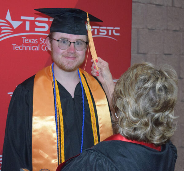 TSTC honors West Texas graduates during Spring Commencement - TSTC TSTC honors West Texas graduates during Spring Commencement - TSTC