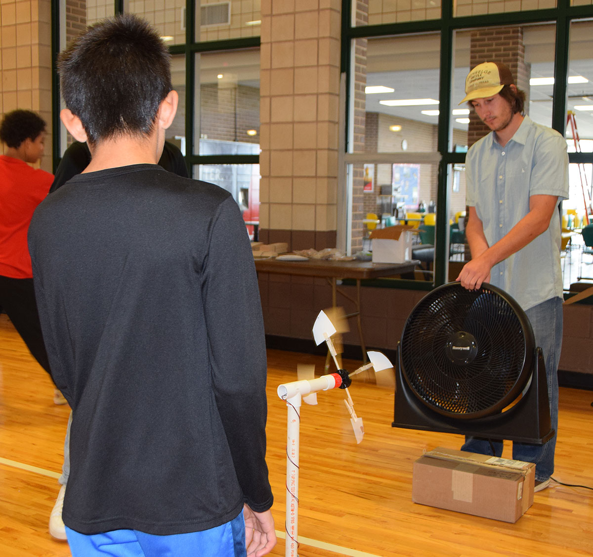 Eighth grade students harness wind during TSTC’s Wind Activity Day - TSTC