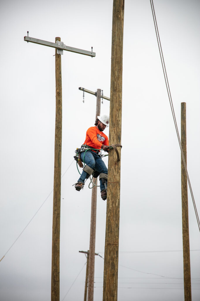 Climbing to new heights: TSTC Electrical Lineworker and Management ... Climbing to new heights: TSTC Electrical Lineworker and Management ...