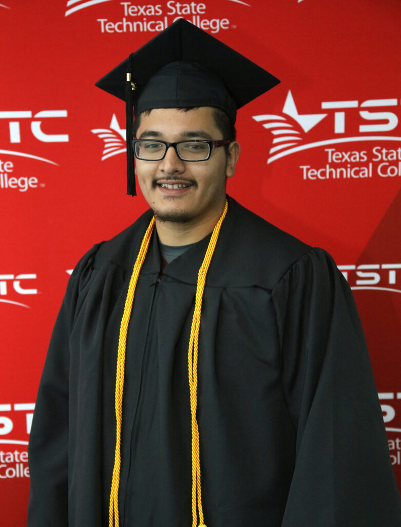 TSTC HVAC graduate follows in father’s footsteps - TSTC
