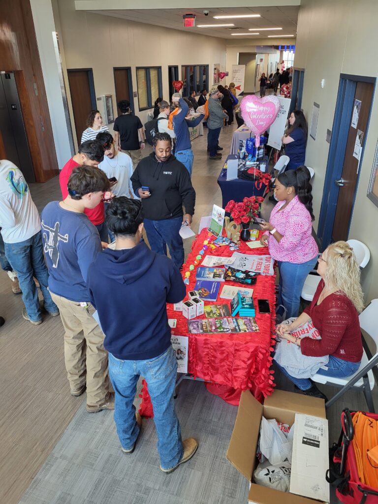 Community resource fair for students hosted by TSTC - TSTC