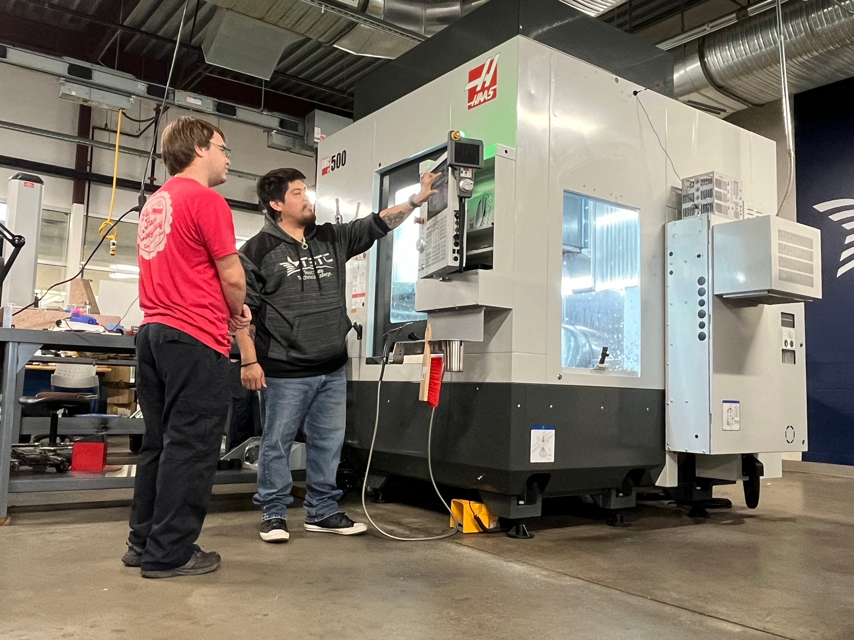 TSTC students excited to train on new high-precision equipment - TSTC