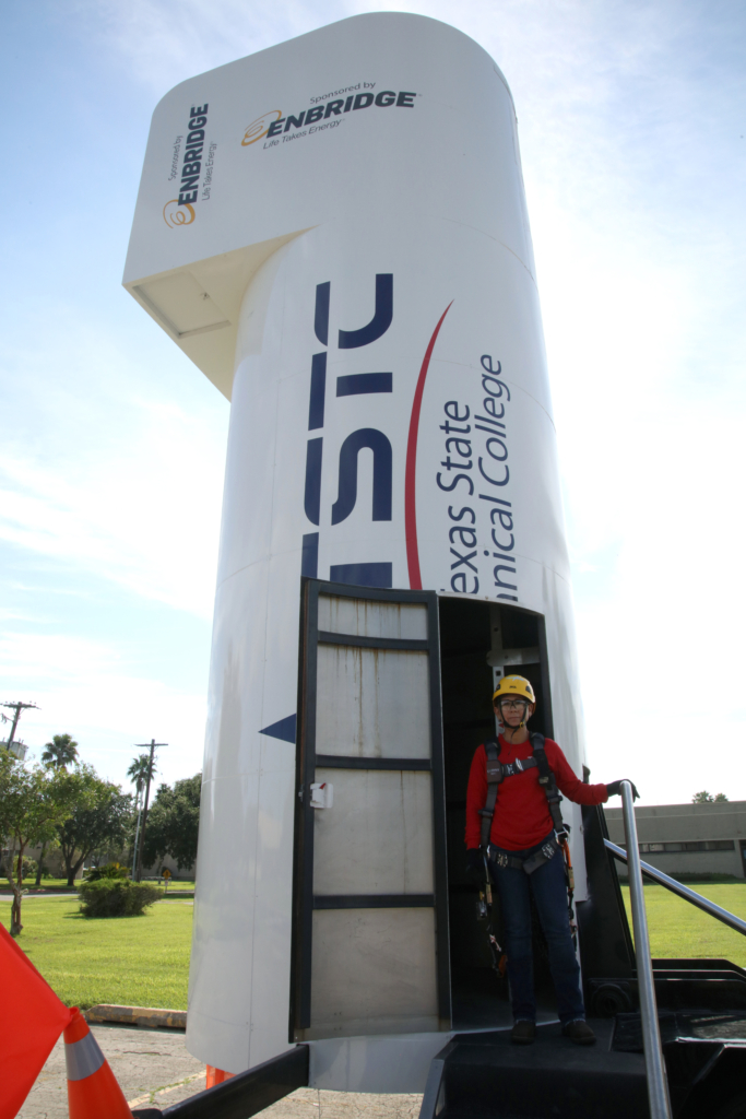 TSTC Wind Energy Technology students train in new turbine simulator ...