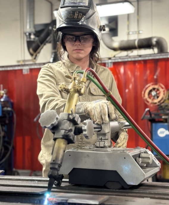 TSTC Welding Technology student starts career at custom horse trailer ...