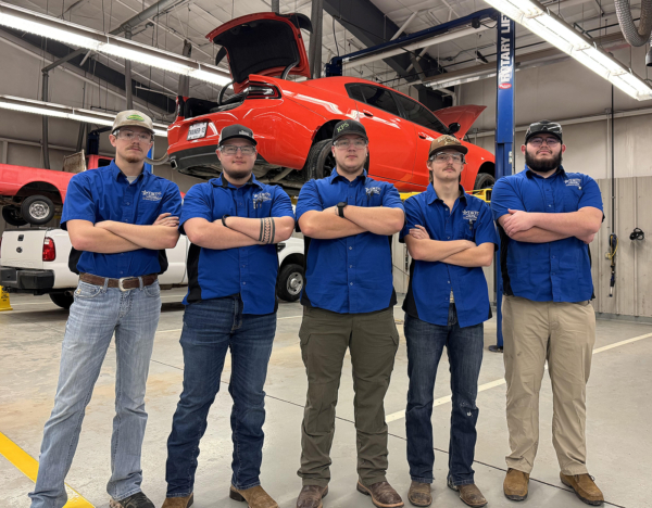 TSTC Automotive Technology students embrace unique learning style - TSTC