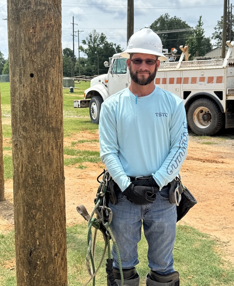 Father seeks new chapter with TSTC’s Electrical Lineworker and ...