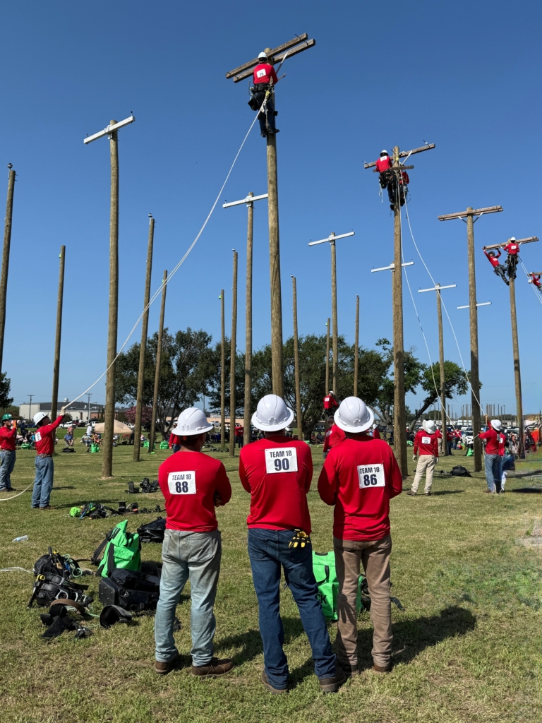 TSTC event showcases future lineworkers’ hands-on skills - TSTC